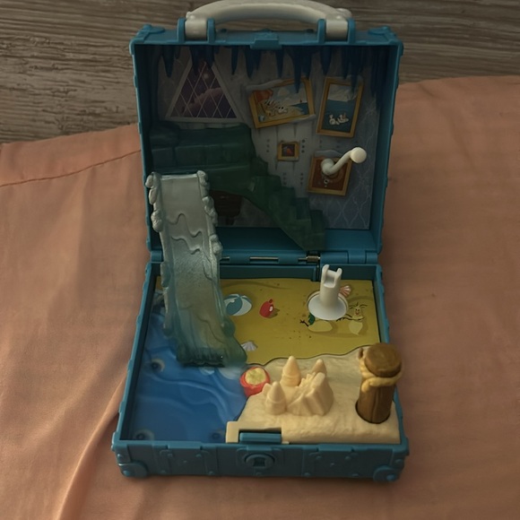 Pop-up Bedroom Play-set | Toys | Disney Frozen 2 Play Set Portable ...